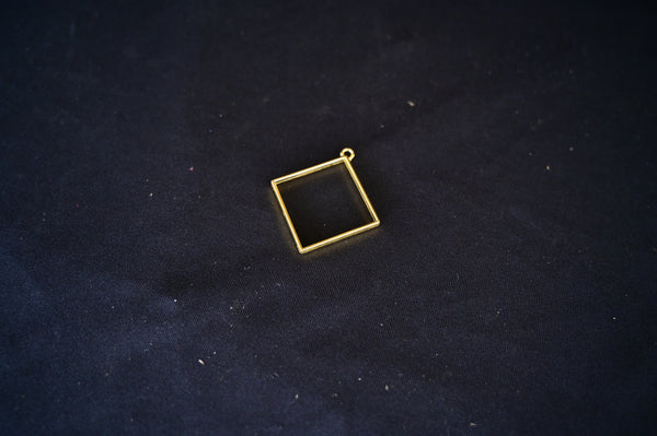 Square bezel – Resin Raw Material
